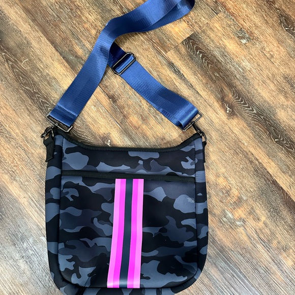 HAUTE SHORE | Bags | Haute Shore Neoprene Crossbody | Poshmark